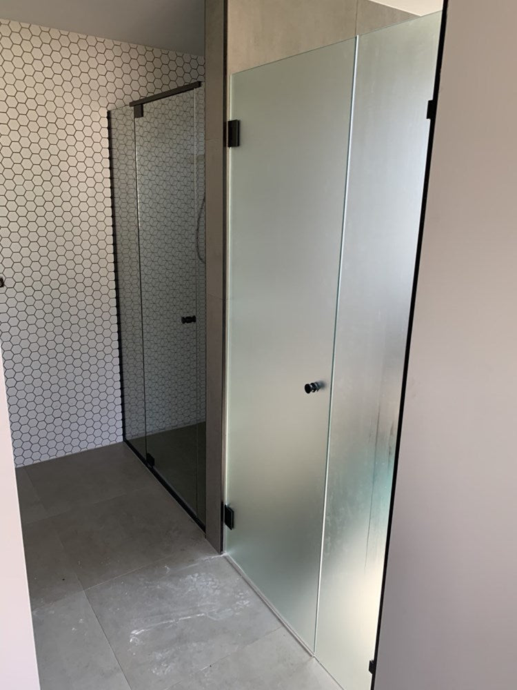 HSSS Fixed Shower Panel & Door – Coastal Bathroom